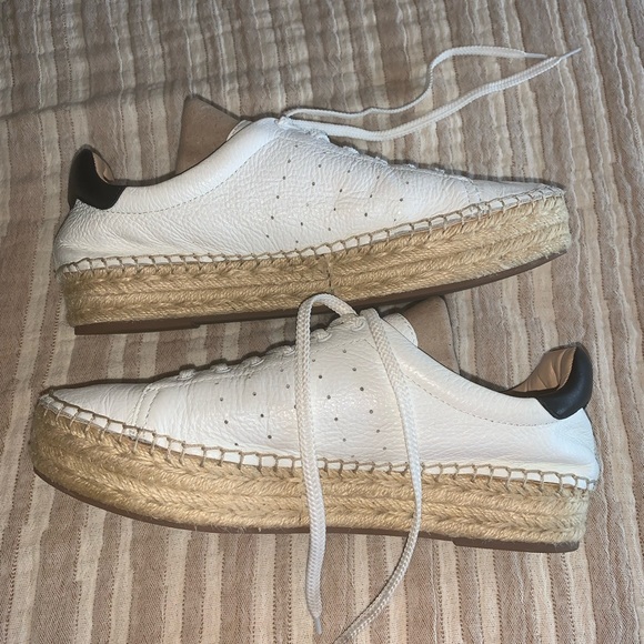 Vince Camuto | Shoes | Vince Camuto Jinnie Platform Sneakers White ...